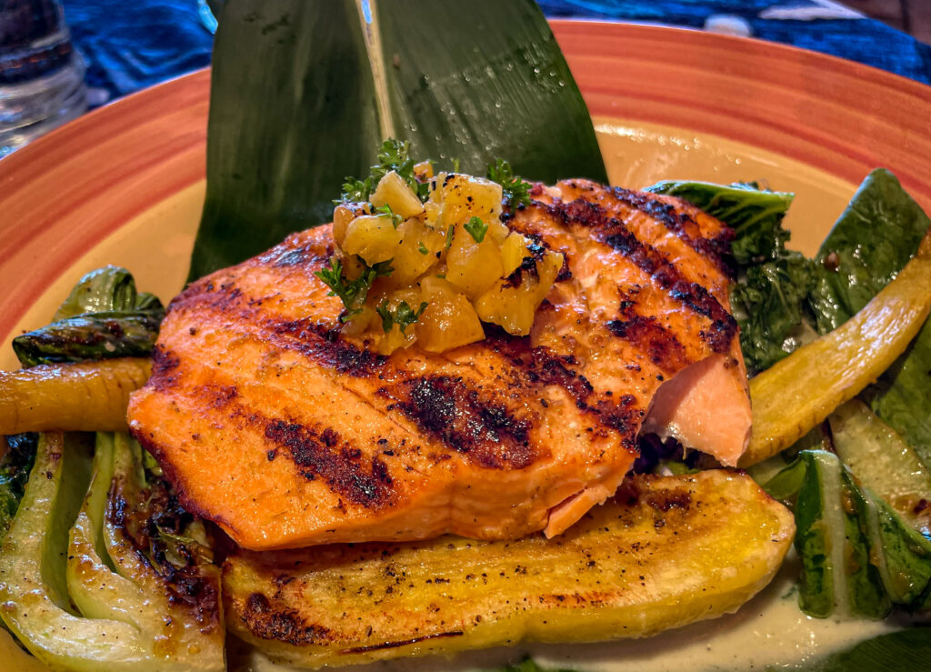 Mama's Fish House Maui Review + What to Order